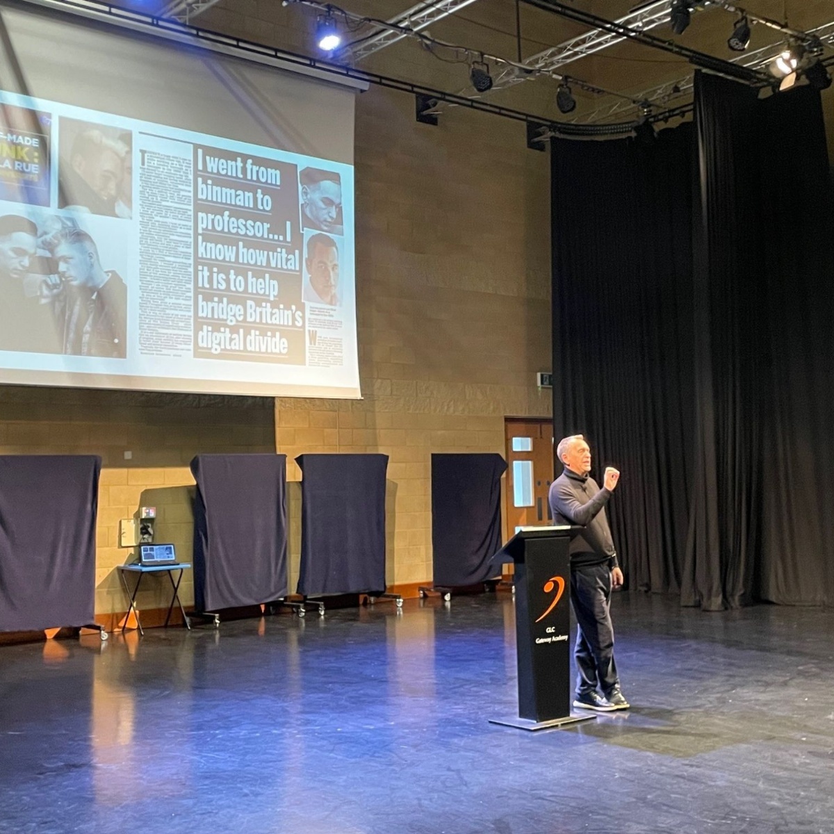 Gateway Learning Community - Lee Elliott Major Visits The GLC!